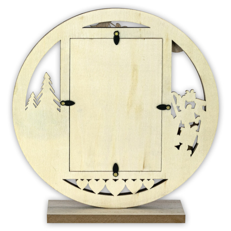 Rama foto din lemn , cu decor perforat si in relief, tematica de iarna ...